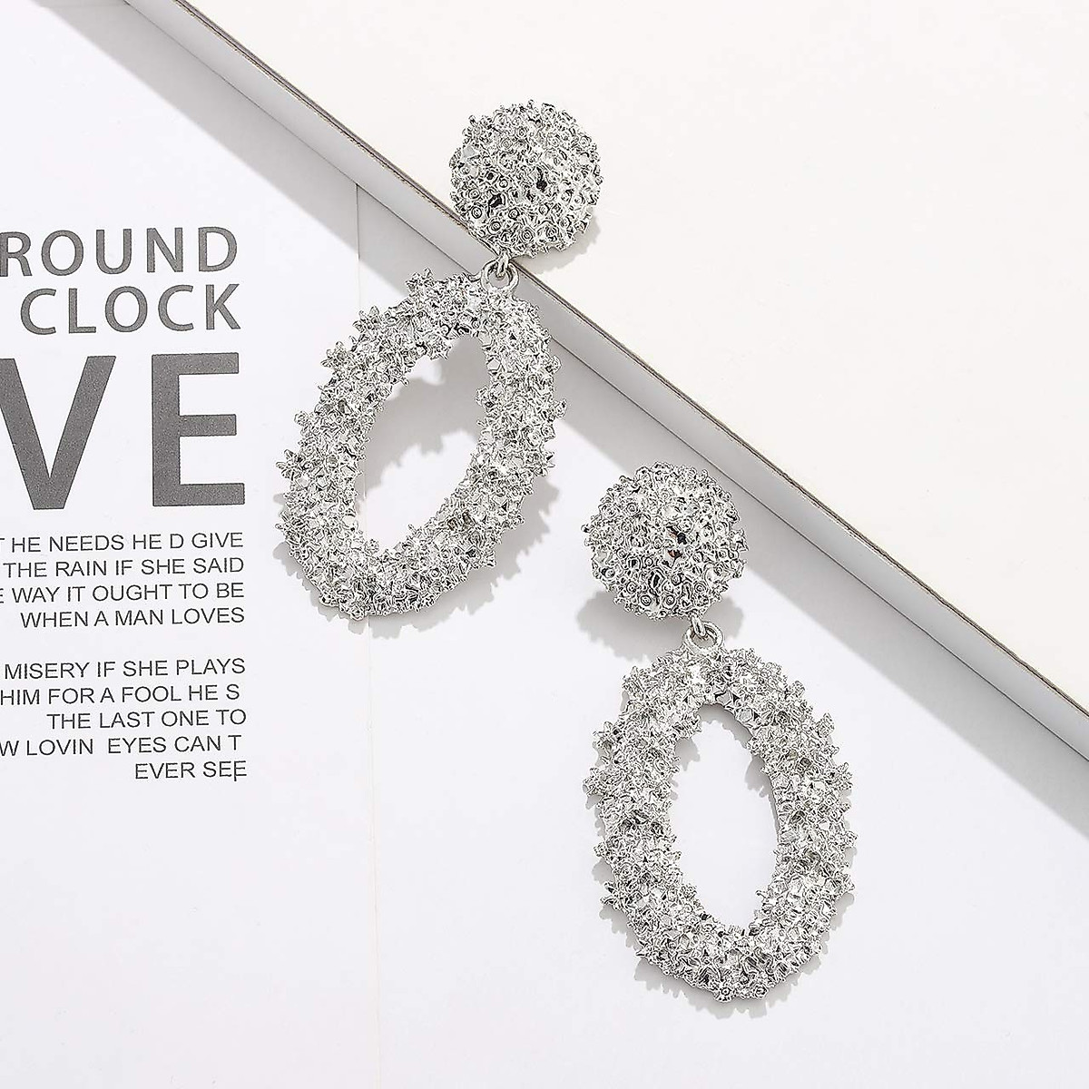 Statement Drop Earrings For Women Boho Textured Dangle Earrings Gorgeous Geometric Oval Raised Earrings (silver)