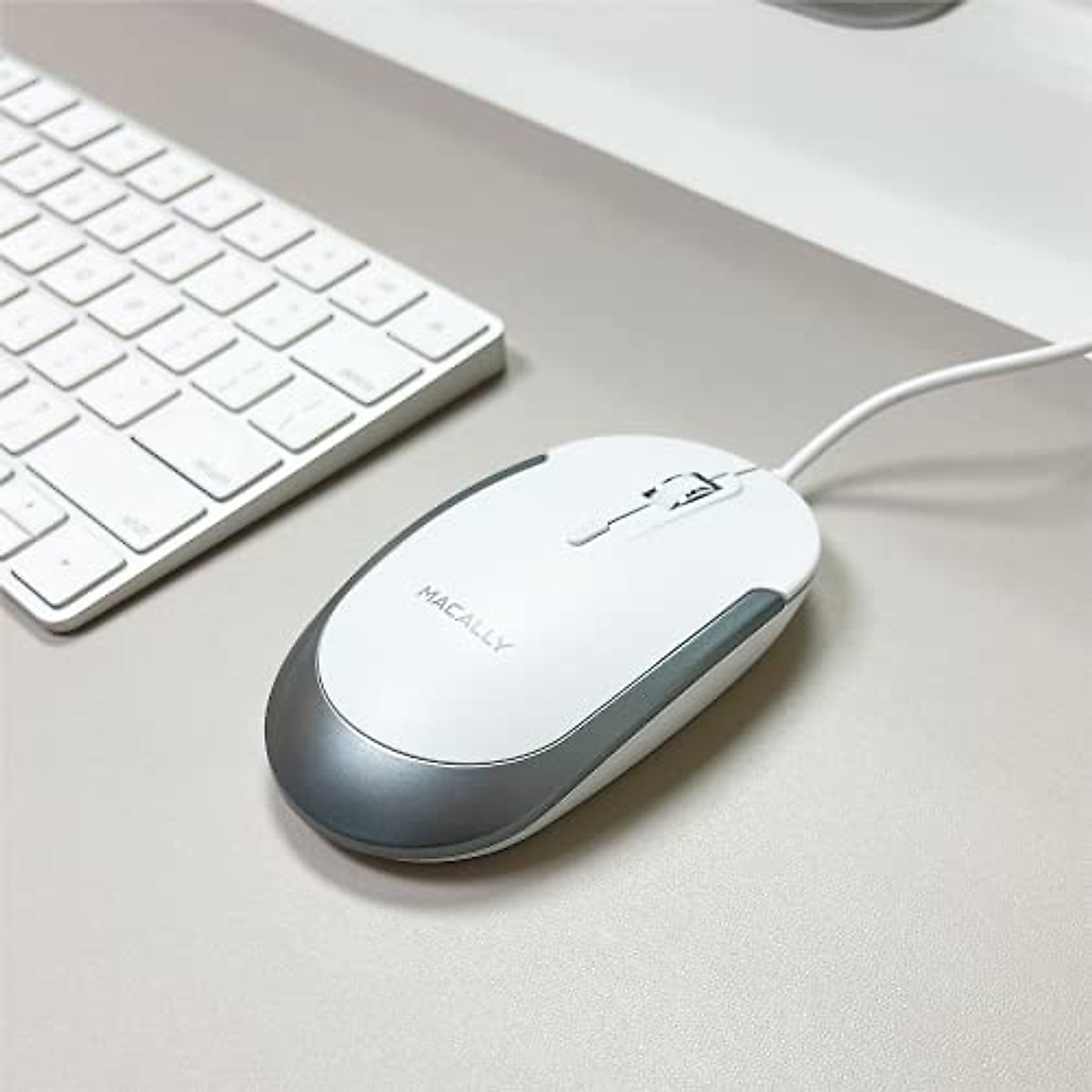 Macally Silent Wired Mouse - Slim & Compact USB Mouse for Apple Mac or Windows PC Laptop/Desktop - Designed with Optical Sensor & DPI Switch - Simple & Comfortable Wired Computer Mouse (White)