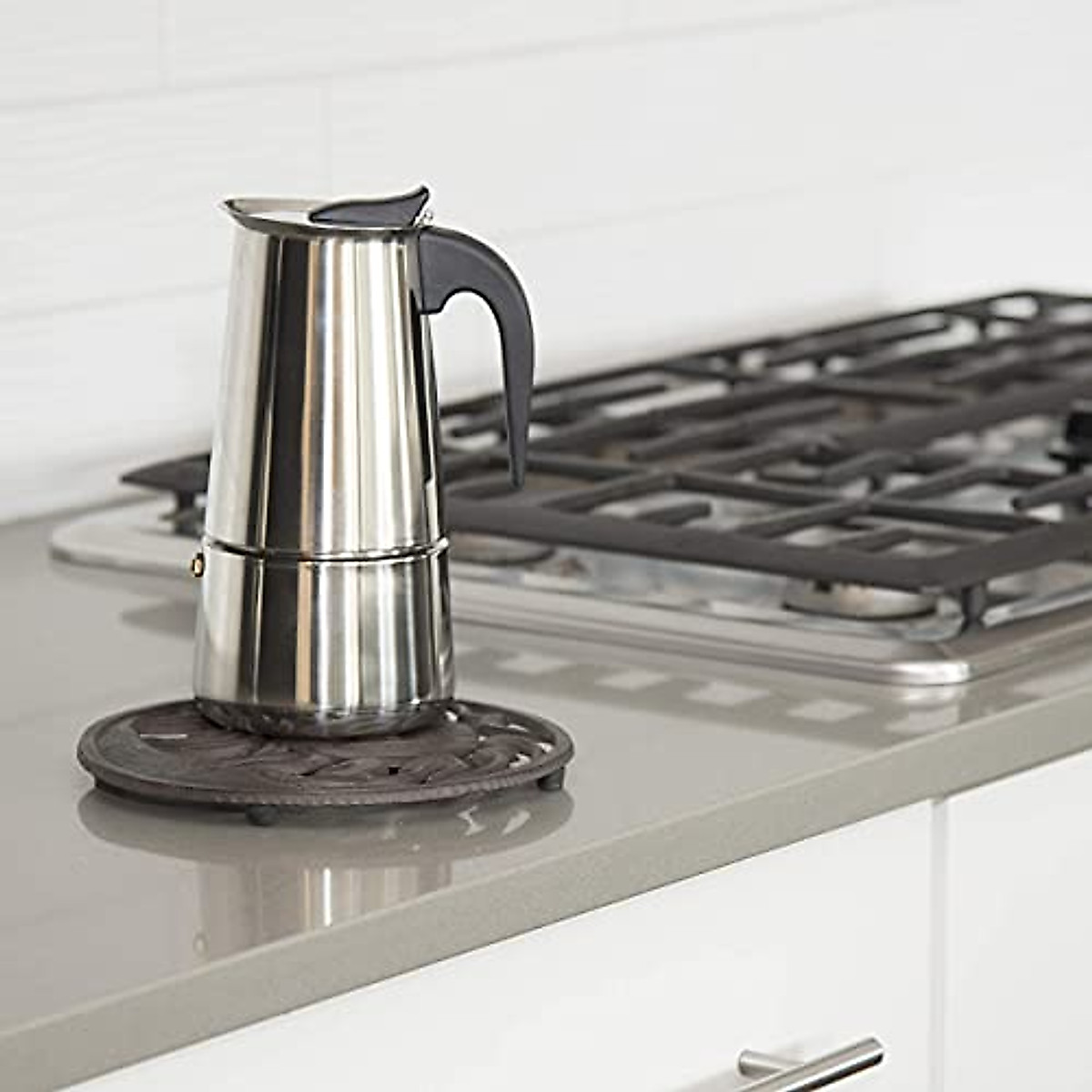 gasaré, Trivet for Hot Dishes, Pots and Pans, Metal Trivet, Sun and Moon Design, Cast Iron, Rubber Feet Caps, Ring Hanger, 8 Inches, Brown Finish, 1 Unit