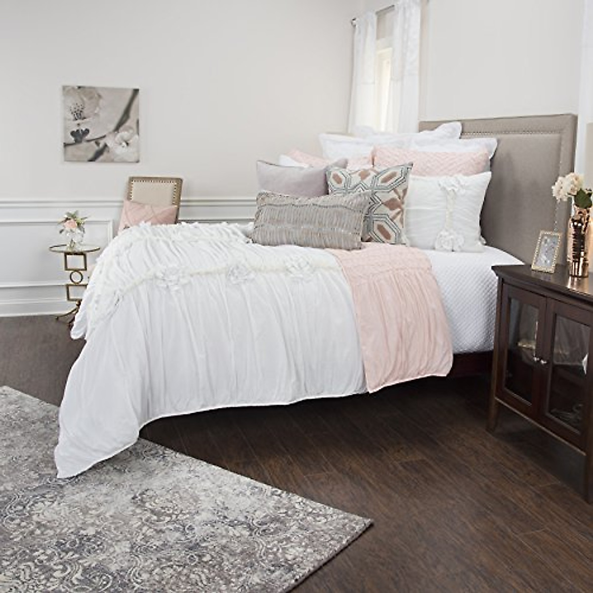 Rizzy Home | BQ4332 | Polyester Quilt | 106"x92" White/Neutral/ Stripe