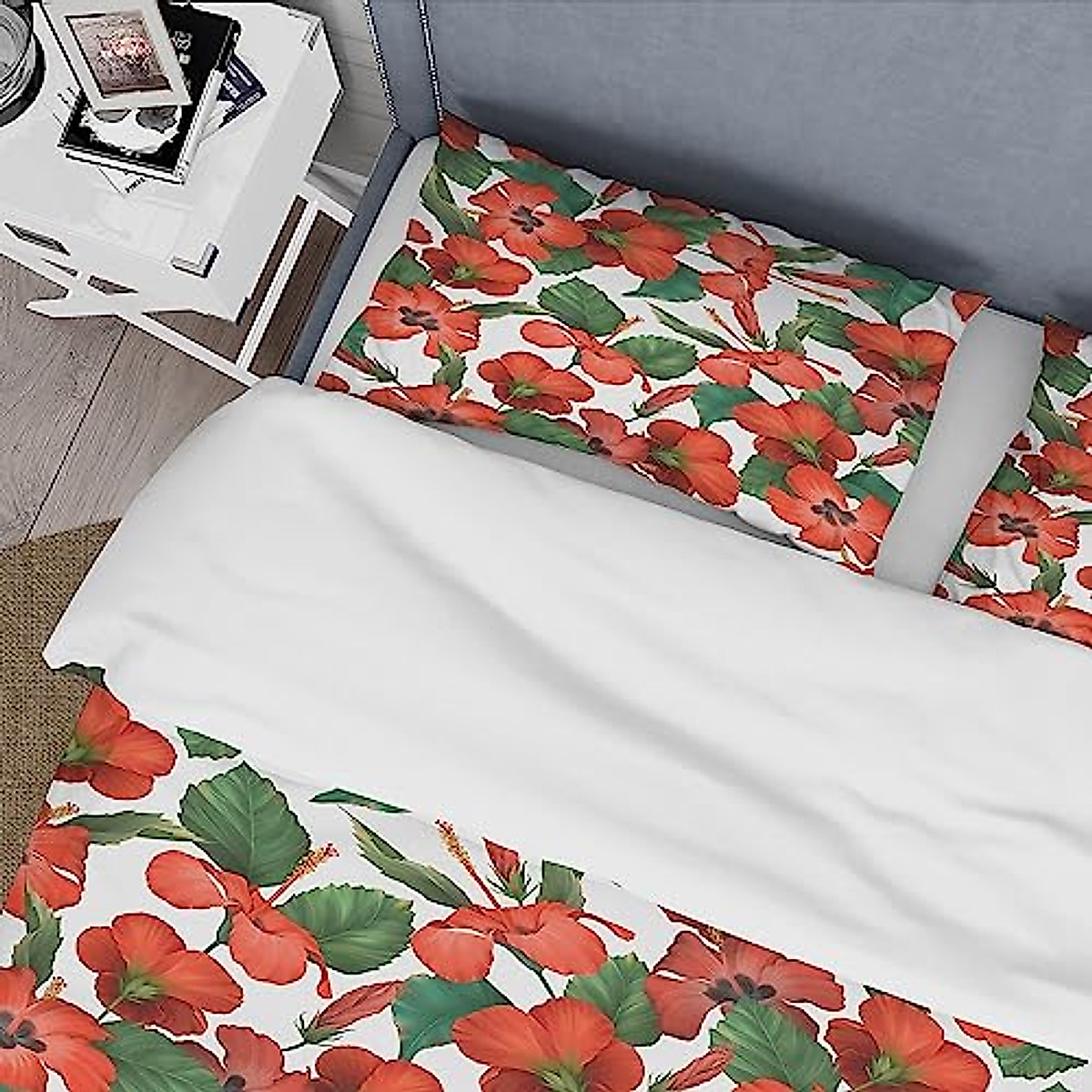 DESIGN ART Designart 'Tropical Red Hibiscus Flowers with Green Leafs On White' Traditional Duvet Cover Set Twin