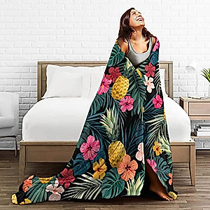 Perinsto Palm Leaves Hibiscus Flowers Hawaii Throw Blanket Ultra Soft Warm All Season Tropical Pineapples Fruit Decorative Fleece Blankets for Bed Chair Car Sofa Couch Bedroom 50"X40"