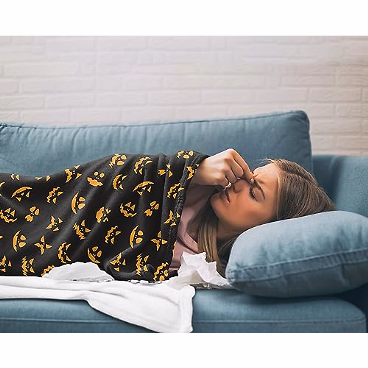 Throw Blanket- Happy Halloween Soft Warm Plush Fleece Bed Throw,50x60In Flannel Blankets Horror Ghost Face Bedding Throws for Women/Men Bedroom Living Room Office Decor Black