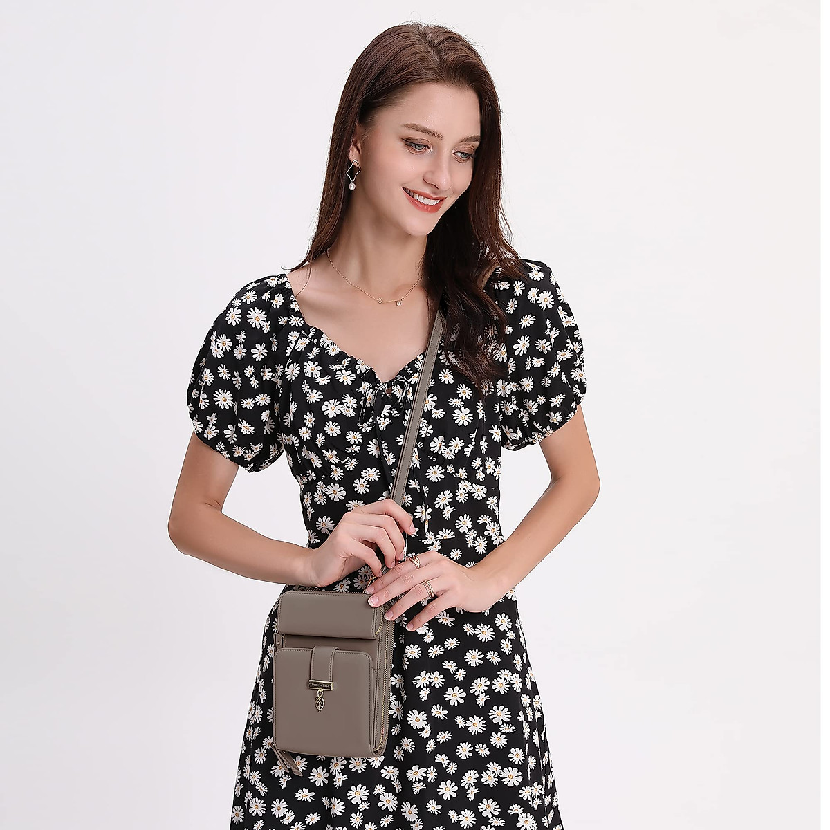 Crossbody Bags Wallet for Women with RFID Blocking and Enough to Fit Most Smartphones (Beige)