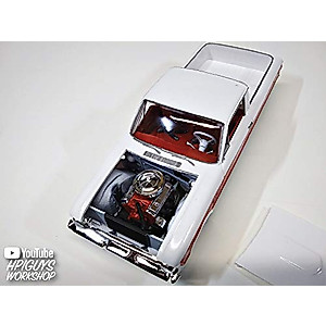 AMT 1960 Ford Ranchero w/Coke Chest (Coca-Cola) 2T 1/25th Scale Model Kit, White (AMT1189M)