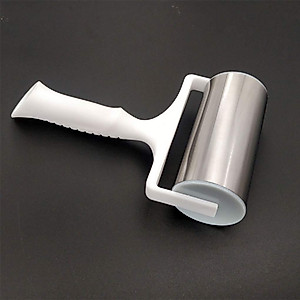 Goeielewe Stainless Steel Rolling Pin with Plastic Handle, Small Mini Pastry and Pizza Dough Baker Roller Ideal for Baking Dough, Pizza, Pie, Pastries, Pasta and Cookies (Random Color)