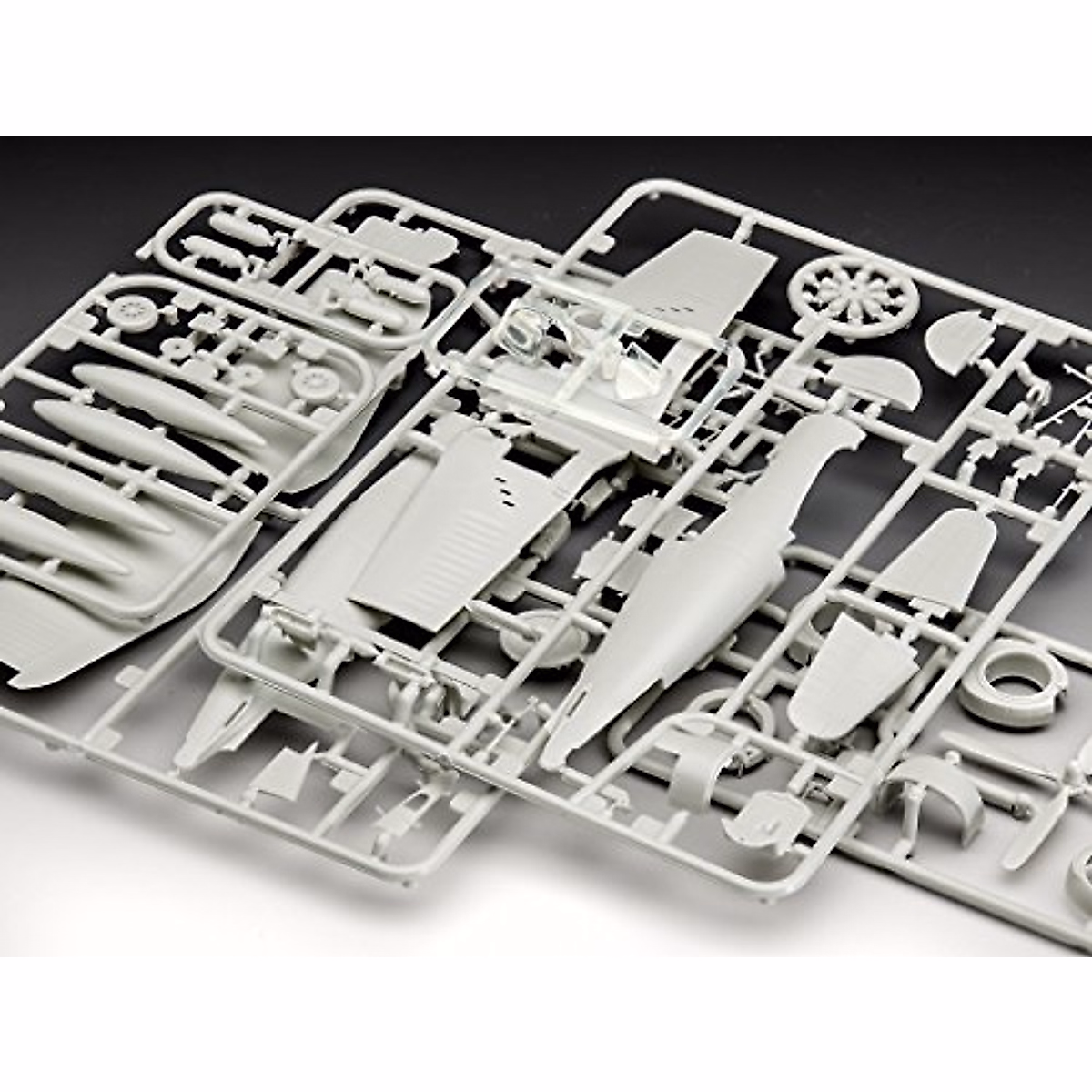 Revell 03955 F4U-4 Corsair Model Kit