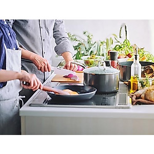 Kyocera Ceramic Cooking Pot with Ceramic Non-Stick Coating 24 cm PFAS/PTFE Free Stainless Steel Handles Suitable for All Hob Types Includes Glass Lid CSTP-09