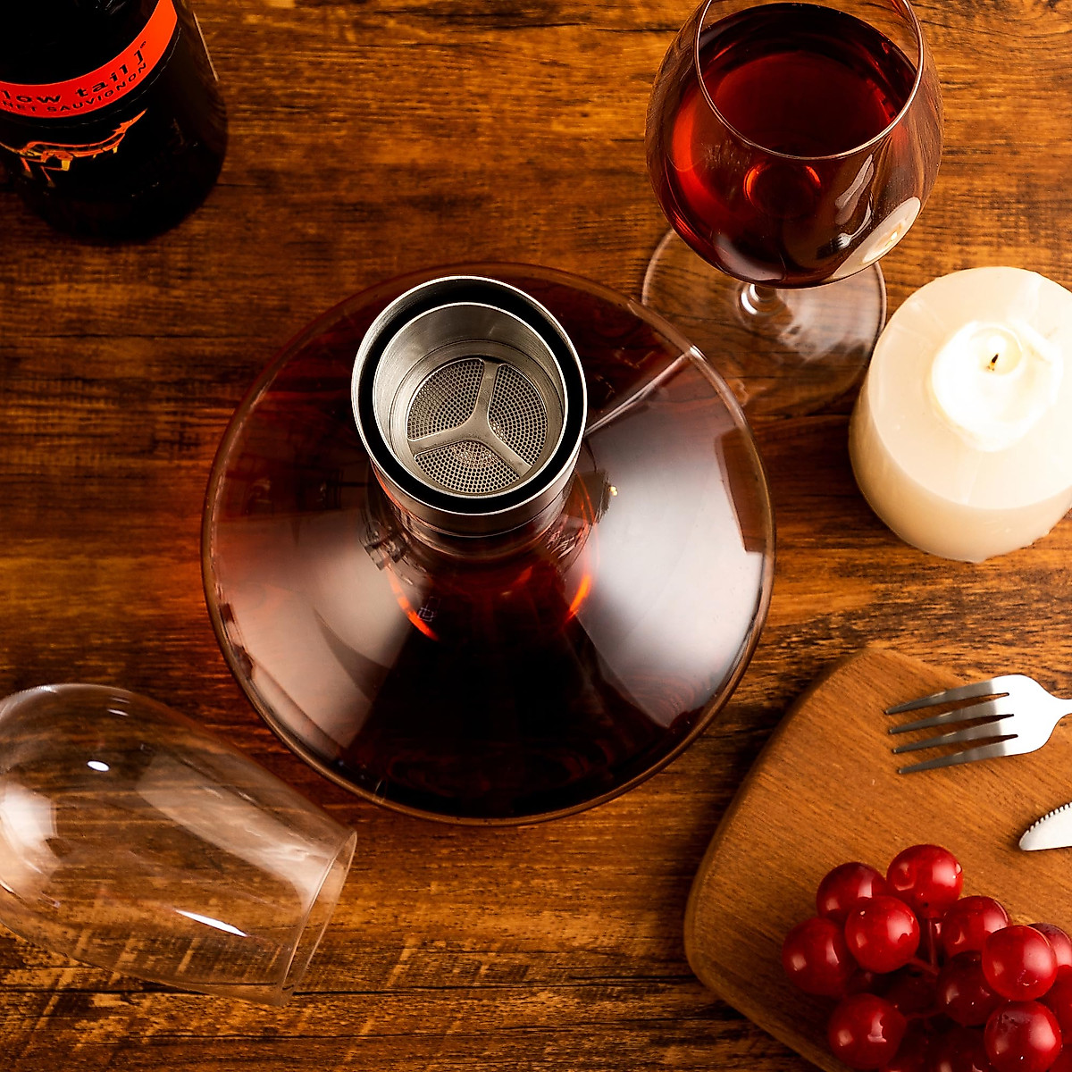 VnoPerito Wine Decanter,Red Wine Carafe,Decanter with Built-in Aerator Pourer, 100% Hand Blown Lead-free Crystal Glass with Stainless Steel Pourer Lid, Filter, Wine Gifts for Men