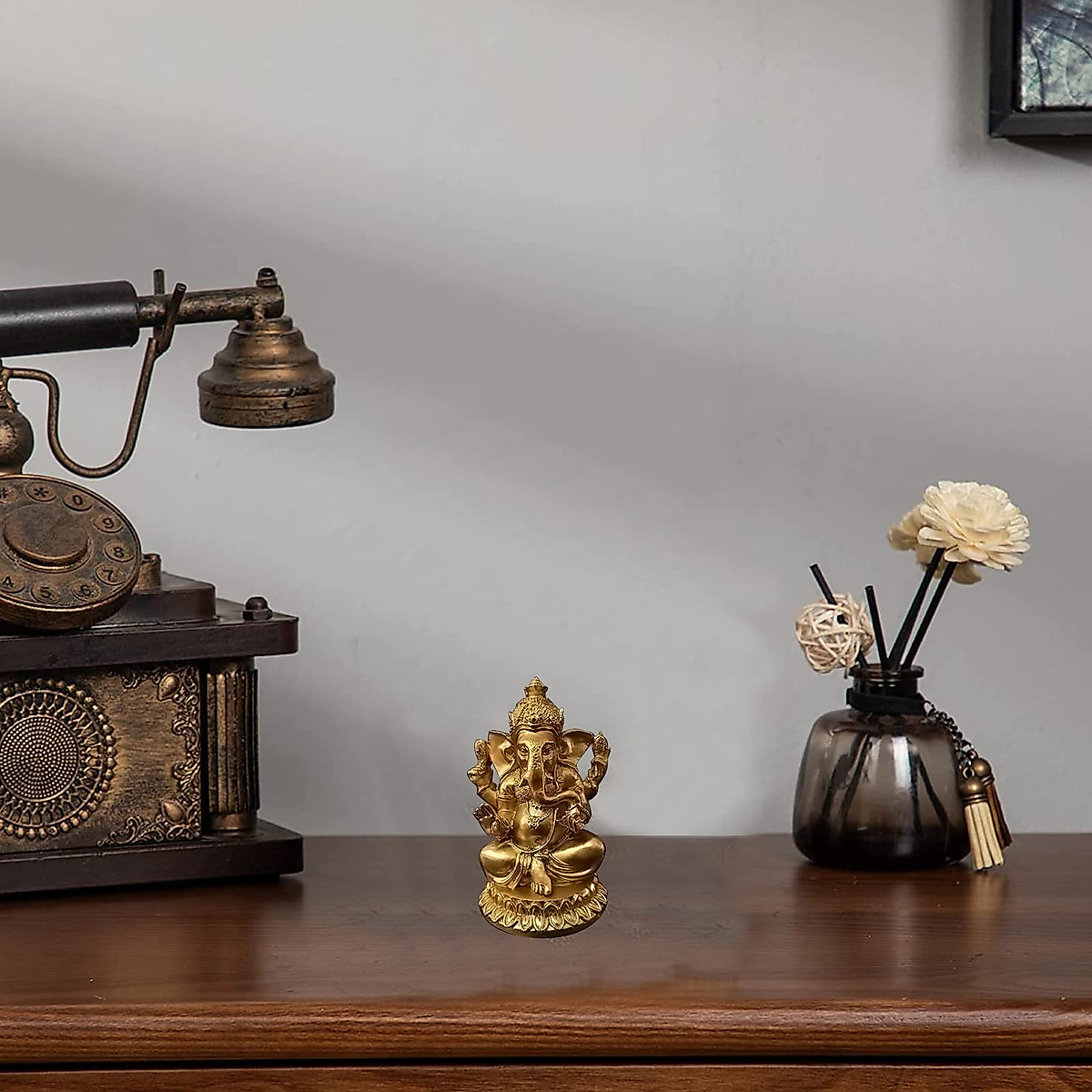 YODOOLTLY Gold Lord Ganesha Statues- Hindu Elephant God Statue Resin Sculpture Indian Ganesh Buddha Figurine Handmade Gift Decoration Ornaments for Home, Garden, Car