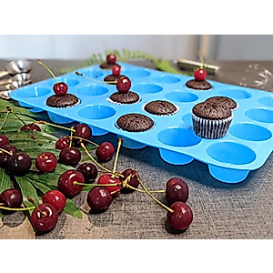 SAMZAREULO Silicone Muffin Pan Mini 24 Cups Cupcake Pan