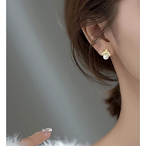 Reffeer Solid 925 Sterling Silver Bumble Bee Stud Earrings for Women Teen Honey Bee Stud Earrings (B-Gold)