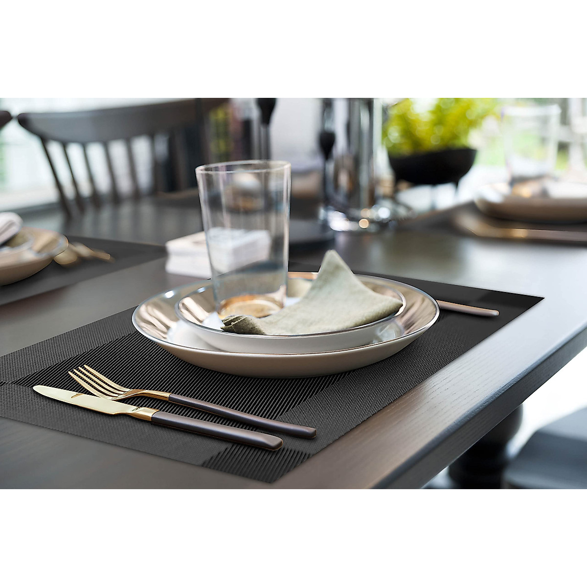 More Décor Dining Table Placemats, Washable Heat-Resistant PVC Vinyl Table Mats for Dining Room and Kitchen, Anti-Slip - Set of 4 -Black