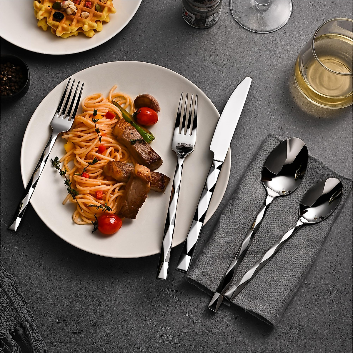 KINGSTONE Silverware Set, Luxury 20 Piece Flatware Set for 4, 18/10 Stainless Steel Cutlery Set with Diamond Cut Pattern for Kitchen, Home, Wedding, Party, Mirror Polished and Dishwasher Safe