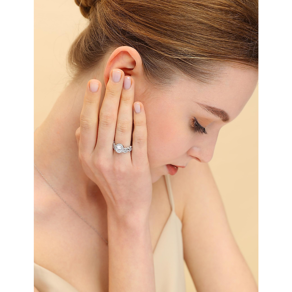 EAMTI 1.5CT 925 Sterling Silver Bridal Rings Sets Oval Cubic Zirconia Halo CZ Engagements Rings Wedding Bands for Women Promise Rings for her Size 9