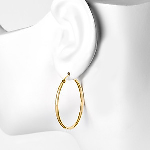 14 Karat Yellow Gold Oval Hoop Earrings