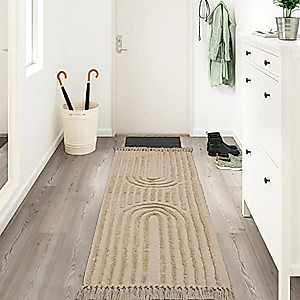 LEEVAN Boho Runner Rug 2'x6' Washable Rug Runners for Hallway Khaki, Durable Kitchen Rugs Tufted Cotton Bedroom Floor Carpet with Tassels Handmade Farmhouse Accent Rug Bohemian Living Room Rugs