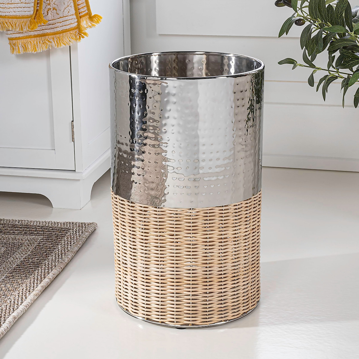 happimess HPM1102B Asher Modern 4.13-Gallon 2-Tone Natural Wicker/Metal Cylinder Waste Basket, Chrome/Natural for Home, Bathroom, Living Room, Office, Bedroom, Kitchen