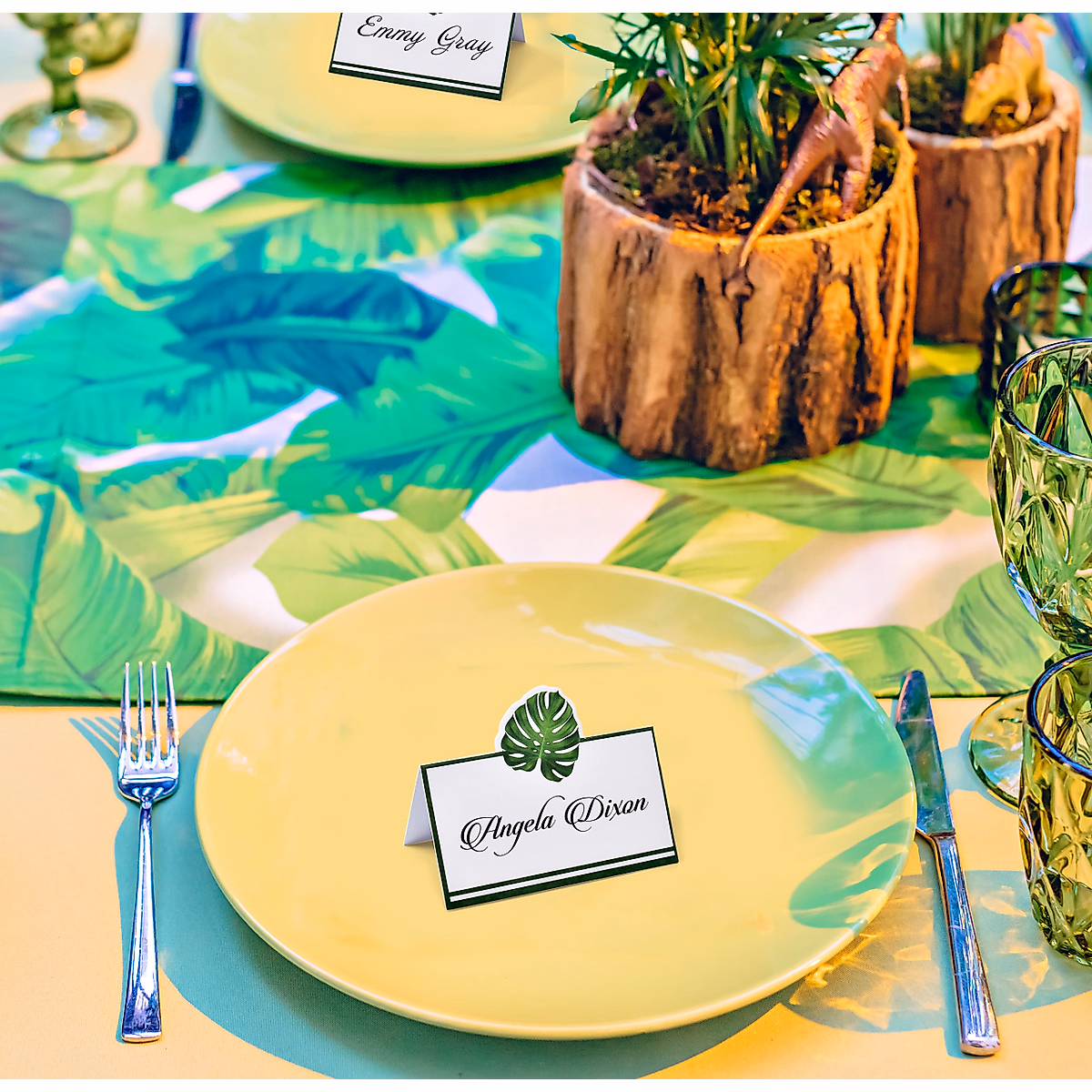 Gift Boutique 100 Pack Palm Leaf Place Cards Floral Green Leaves Seating Name Card Wedding Party Table Setting Tropical Folded Greenery Tent Cards