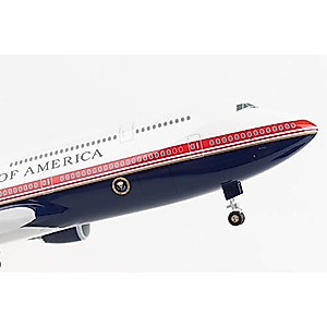 Daron Skymarks 747-8i Air Force One (VC25B) 1/200 Scale w/Gear SKR1076 New 2020