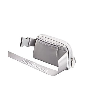 Lululemon Athletica, Lululemon Everywhere Belt Bag 1L (Silver Drop / White)