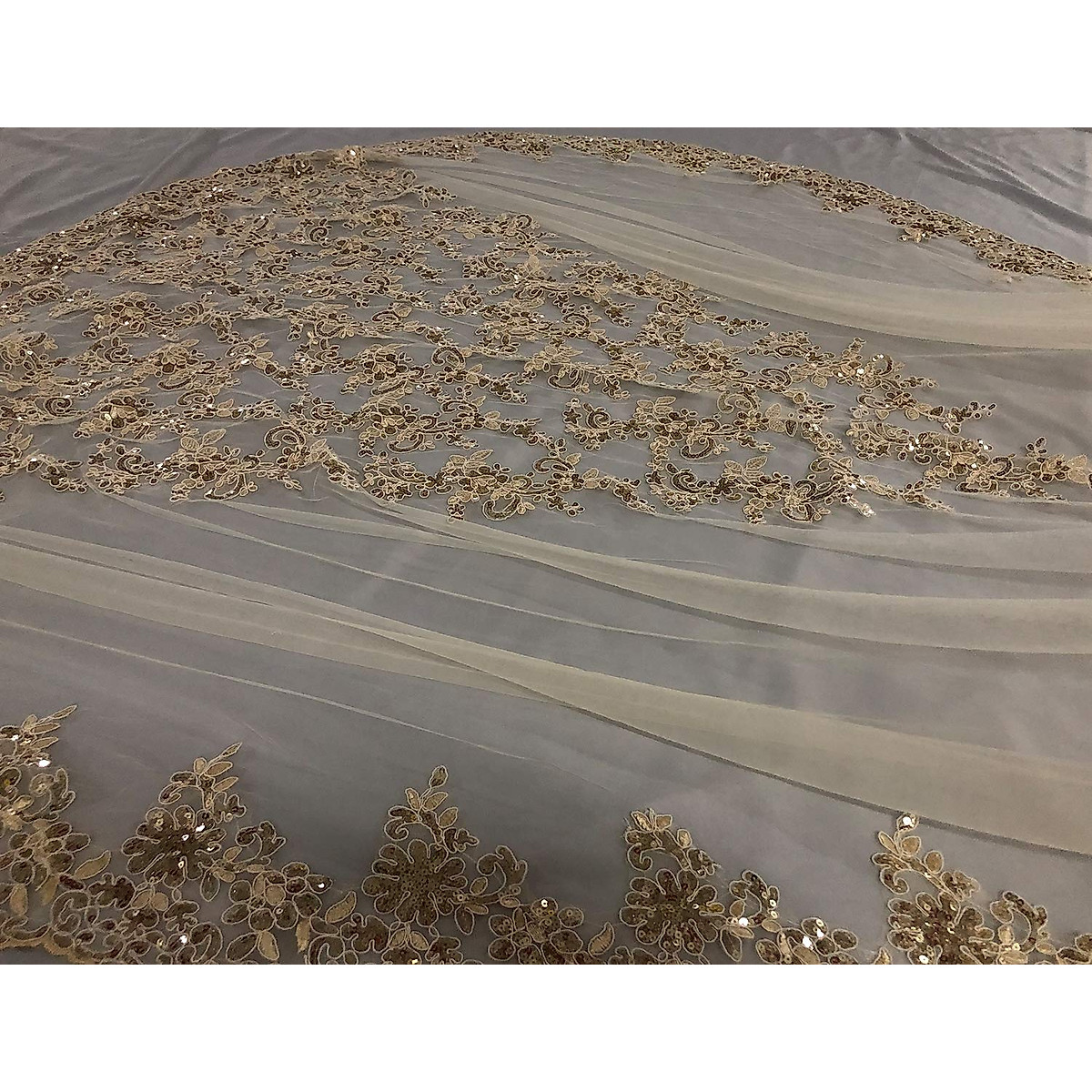 FAIOKAVER Wedding Veils Cathedral Length 1 Tier Sequins Lace Applique with Comb