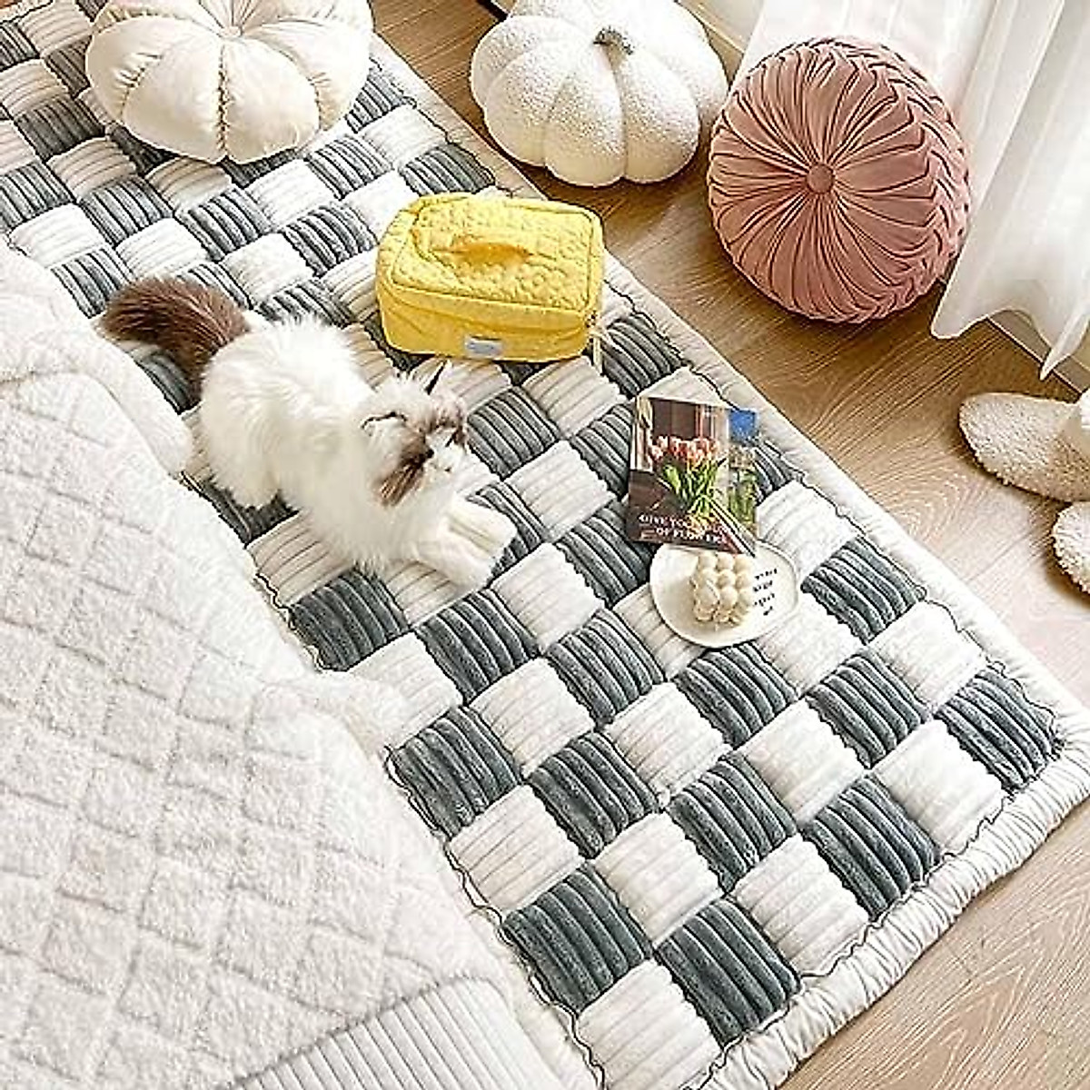 TTEDMO Funny Fuzzy Cream-Coloured Large Plaid Square Pet Mat Bed Couch Cover, 27.5x70.8 in