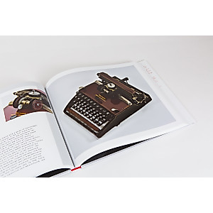 Typewriters: Iconic Machines from the Golden Age of Mechanical Writing (Writers Books, Gifts for Writers, Old-School Typewriters)