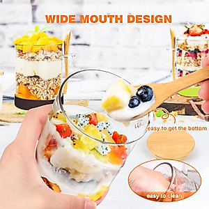 JinhzWin 4 Packs Overnight Oats Containers with Lids, 17 Oz Oats Overnight Glass Jar with Bamboo Spoon, Large Capacity Jars with 4 Colors Silicone Mats for Cereal Fruit Vegetable Yogurt Milk Salad