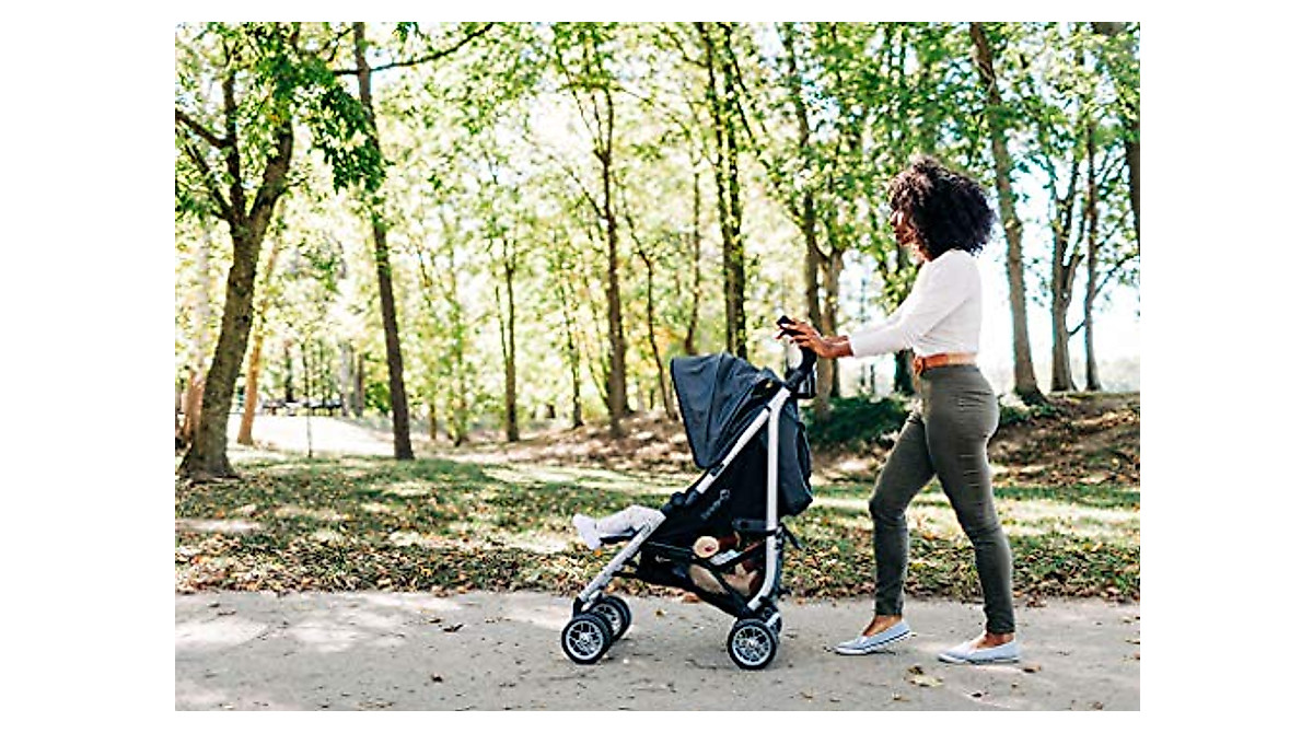 Safety 1st Step Lite Stroller: Lightweight & Compact for Easy Travel