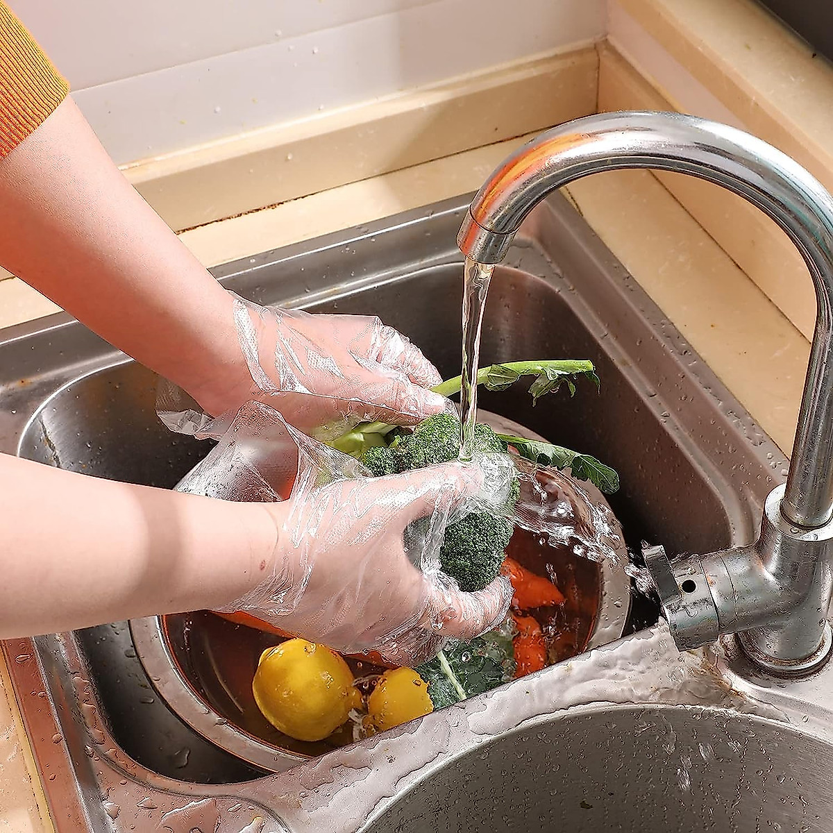 Disposable Food Prep Gloves - 500 Piece Plastic Food Safe Disposable Gloves, Food Handling, One Size Fits Most (500 PCS）