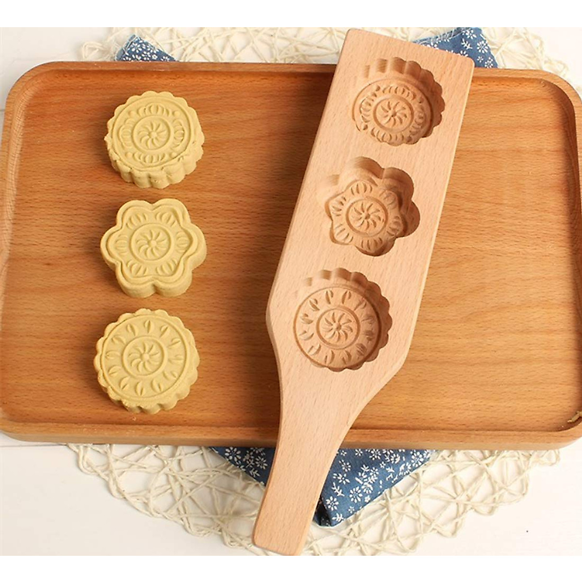 MoonCake Mold Chinese Traditional Mid-autumn Festival Moon Cake Mold 3 Flower Shape Wooden Handmade Baking Mold for Muffin Mooncake Cookie Biscuit Chocolate Pumpkin Pie
