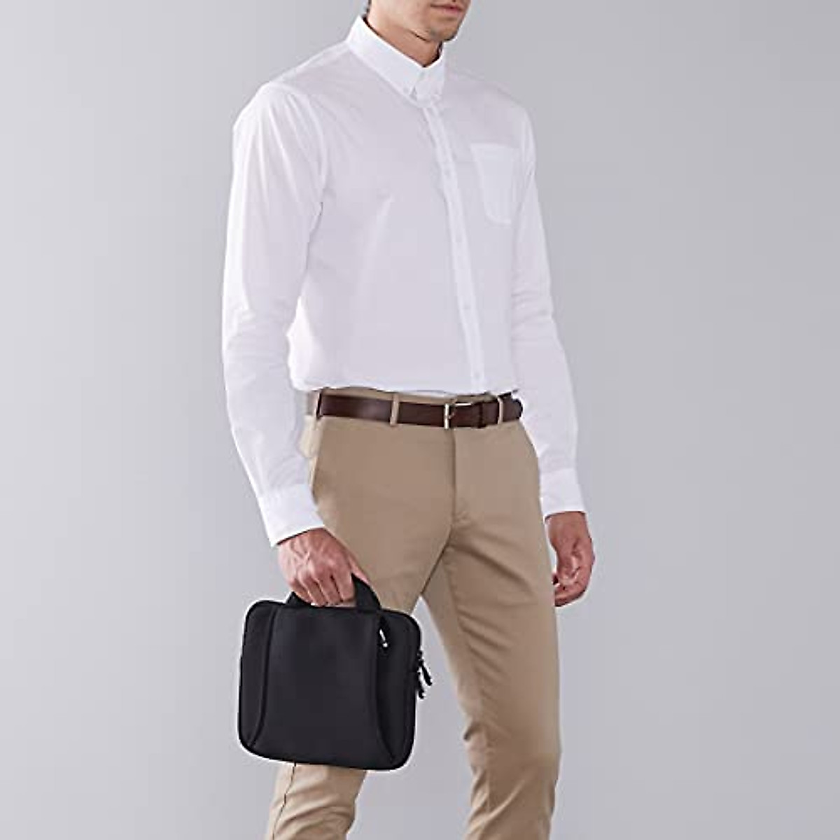 Amazon Basics iPad Air and Tablet Carrying Case Bag with Handle, Fits 7-10 Inches Tablets, Black