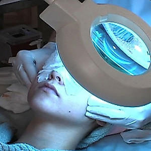 European Facials Volume 2 Facial DVD - Great Video for Medical & Master Estheticians. Learn About Facial Treatments, Skin Care Products, Face Massage Techniques, Essential Oils, Extractions, Ampoules, Exfoliation & more... with Rita Page. (1.5 Hours)