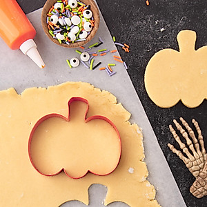 Sweets Indeed - Halloween Frosting Set - 3 Pack - 3.5 ounce tubes - Black Orange White - 4 nozzles included - Holiday Frosting - Cookie Decorating Kit - 10.58 oz