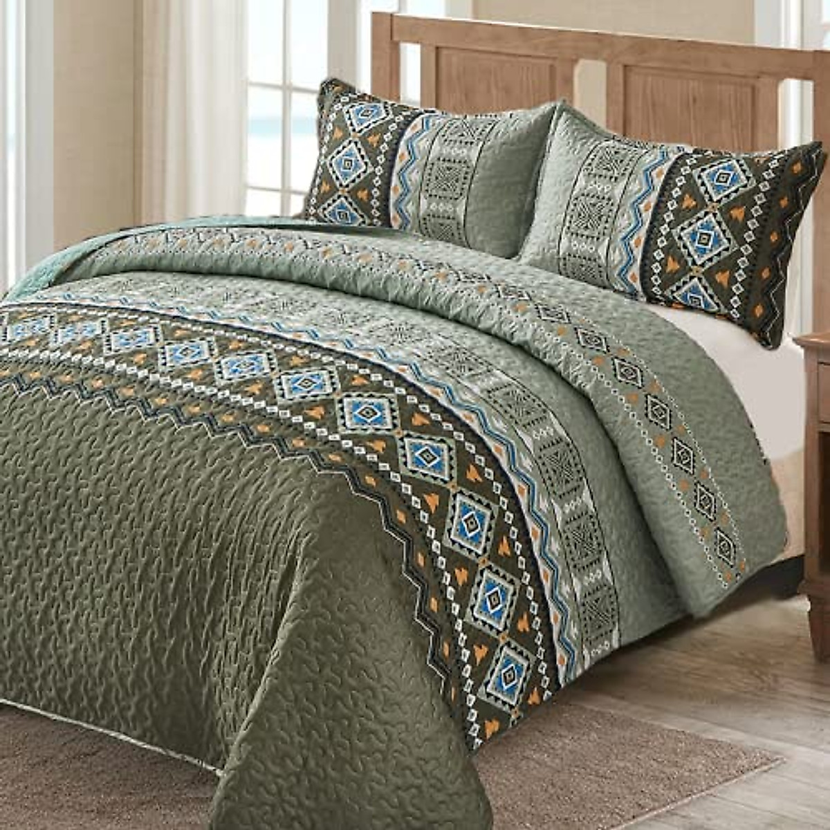 Boho Quilt Set King,3 Piece Olive Green Bedspread Coverlet Set with Geometry Printed for All Season, Lightweight Oversized Bohemian Bedding Set 104"×90"