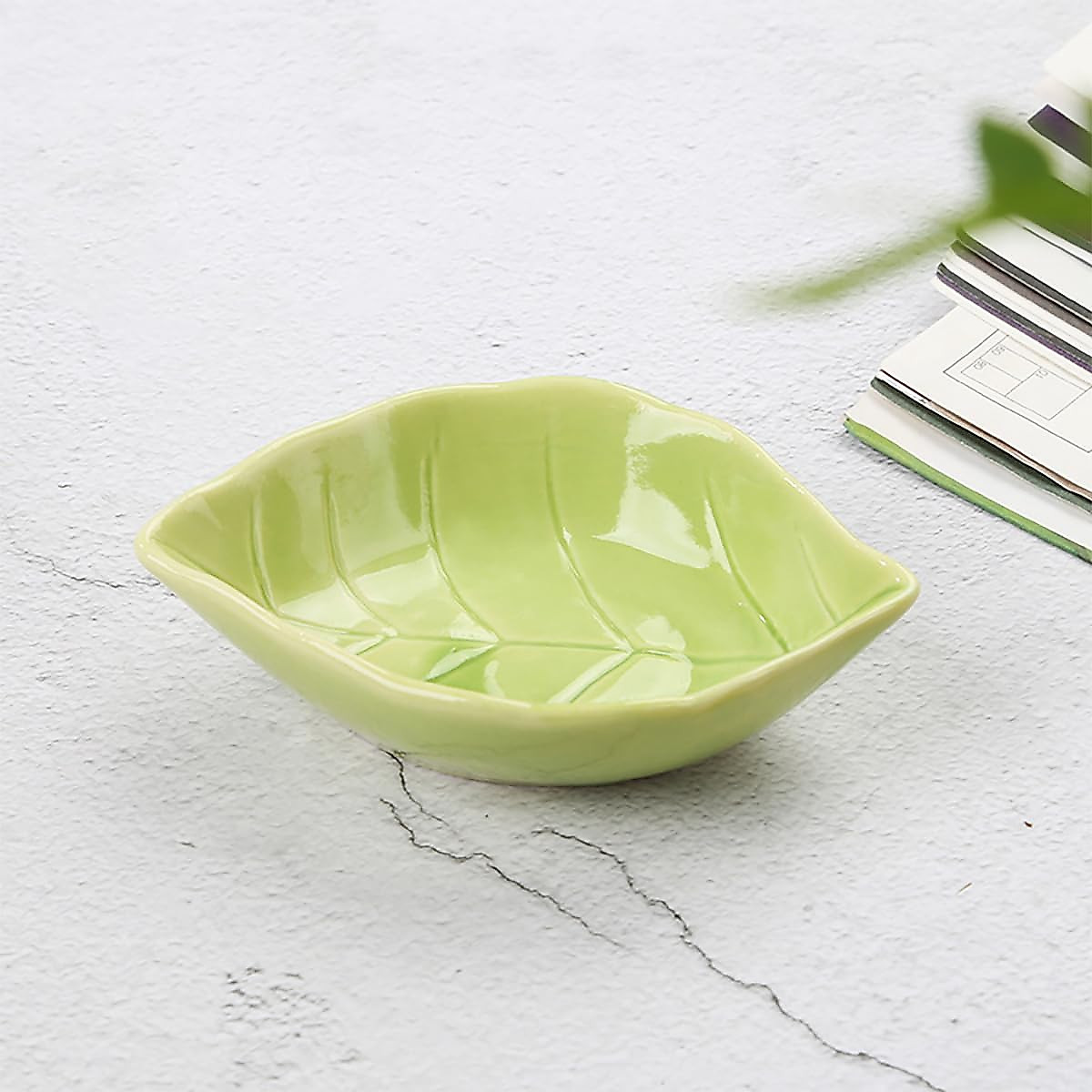 WAIT FLY Leaves Shaped Pattern Ceramic Seasoning Dishes/Tea Bag Holders/Ketchup Saucer/Appetizer Plates/Vinegar Spice Salad Soy Sushi Wasabi Seasoning Dipping Bowls-Green-4 PCS