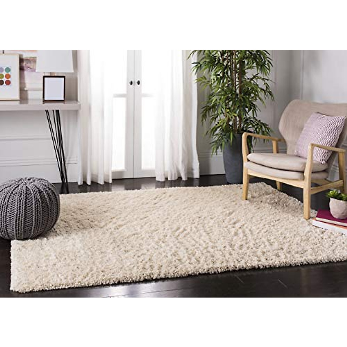 SAFAVIEH Fontana Shag Collection 4' x 6' Cream FNT800B Solid Non-Shedding Living Room Bedroom Dining Room Entryway Plush 2-inch Thick Area Rug