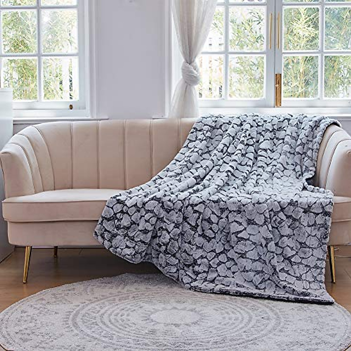 FY FIBER HOUSE Super Soft Rabbit Faux Fur Fleece Throw Blanket Thick Luxurious Faux Fur Plush Warm Fuzzy with Stone Pattern for Bed Sofa, 50"X60", Black