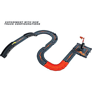 Hot Wheels Toy Car Track Set City Track Pack, 10 Component Parts, 1:64 Scale Vehicle