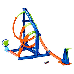 Hot Wheels Toy Car Track Set Corkscrew Twist Kit with 1:64 Scale Car, 2 Ways to Play, Connects to Other Tracks