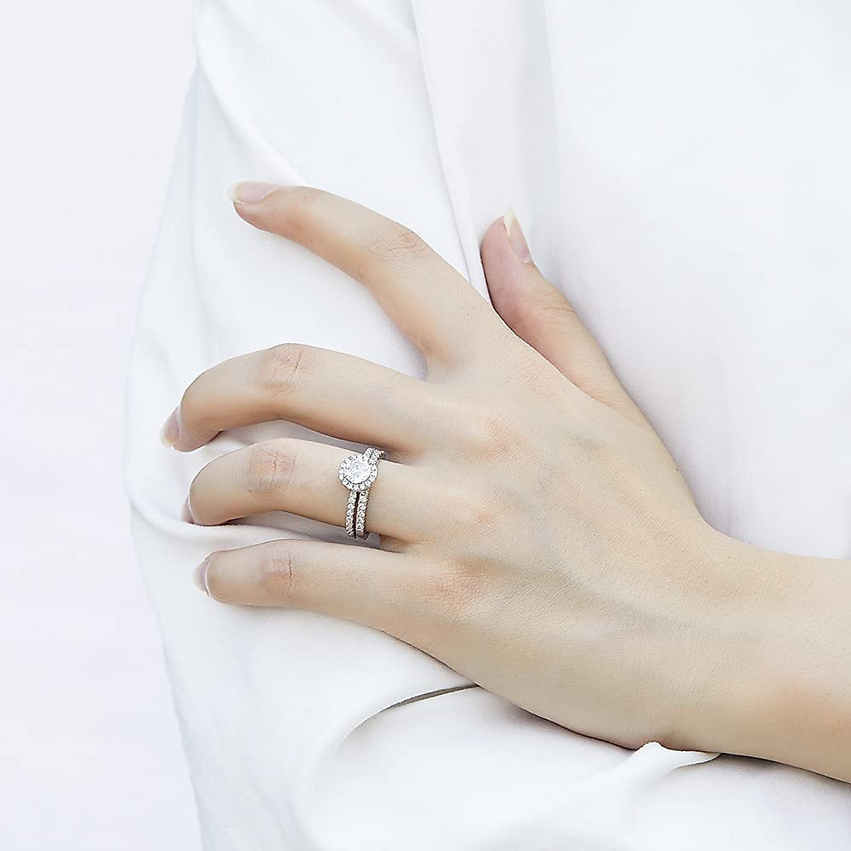 1-1/2 Carat (ctw) Halo Bridal Sets Engagement Ring Set for Women Classic Round Moissanite Wedding Ring Set Platinum Plated Silver 10K 14K 18K Gold White Gold Free Engraving (10K Gold)