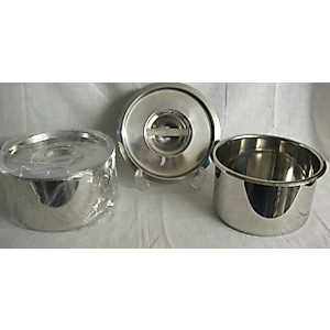 Winco 2 Quart Stainless Steel Pot with Lid