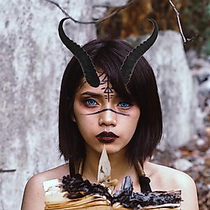 Beaupretty Goth Accessories Sheep Costume Horns Artificial Horns Halloween Sheep Antlers DIY Horns Plastic Cosplay Party Supplies for Women Men Black Halloween Headband Womens Headbands