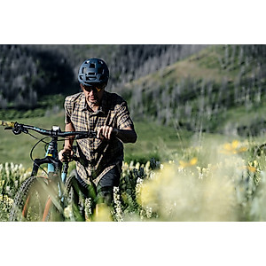 Club Ride Apparel Men's Detour Short Sleeve Cycling Jersey, Comfort Snap Down Top, Moisture Wicking Riding Shirt with Pocket, 50 UPF Breathable Bike Shirt, Khaki/Cayenne, Small