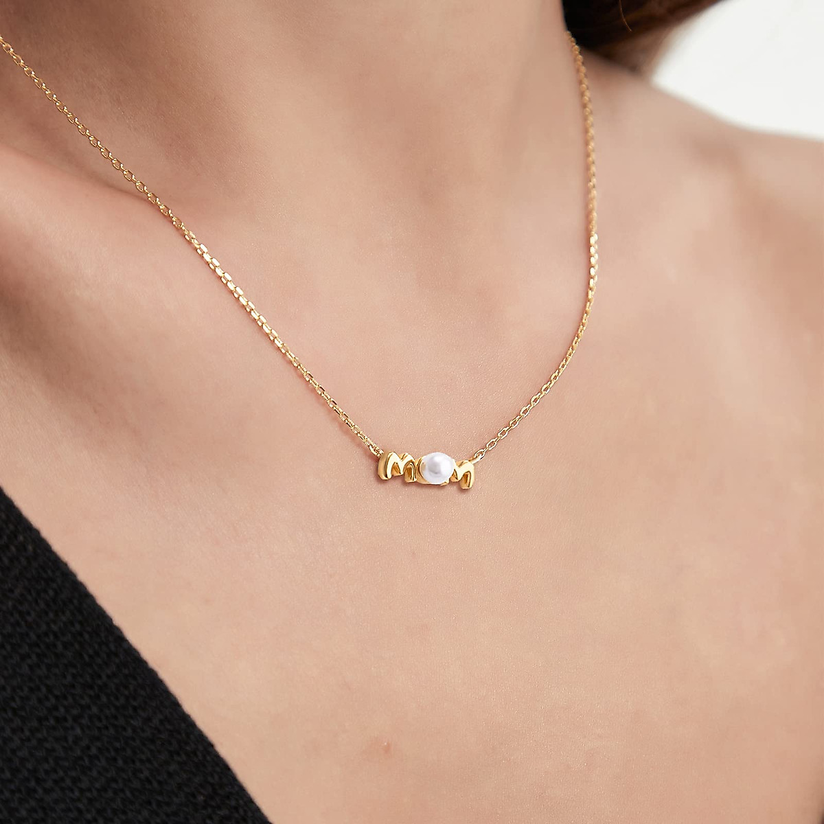 CCmfgjew Star Gold Necklaces for Women Trendy Dainty Gold Pendant Necklace CZ Diamond Necklace 14K Gold Plated Necklaces Adjustable Women Chain Necklaces for Women (MOM)
