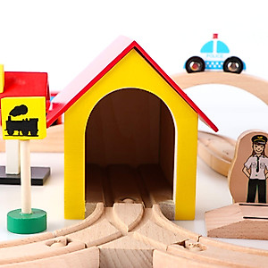 Qilay 69 PCS Wooden Train Set -Premium Wood Train Tracks & Trains Toys for Toddlers 3,4,5 Years Old, Expandable Train Toys Railway Kits for Girls Boys, Fit All Major Bands Train Tracks Set