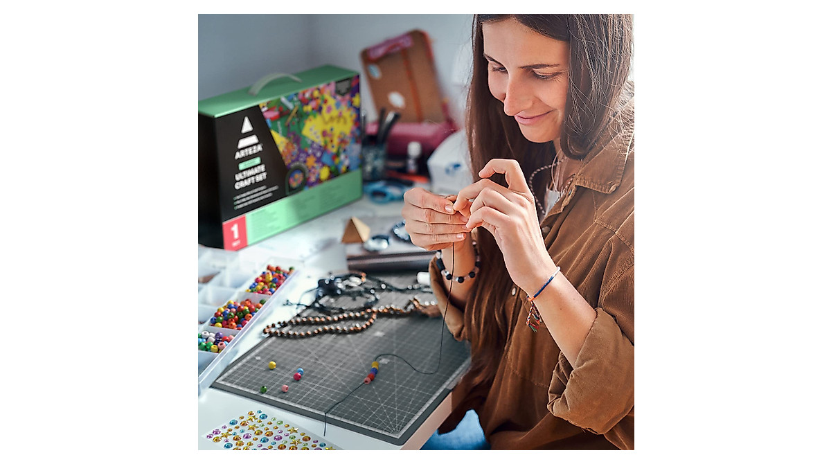 Arteza Ultimate Craft Kit | 1000+ DIY Art & Craft Supplies