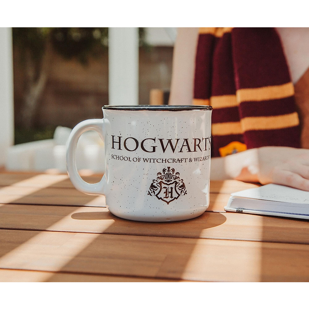 Silver Buffalo Harry Potter Hogwarts Crest Camper Ceramic Mug, 20 Ounces