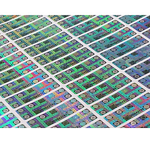 700 Tamper Proof Stickers, Tamper Evident Stickers. Genuine Original Holographic Security Seal, Tamper Resistant Hologram Foil Tape Feature with Serial Numbers. Strong Adhesive. (700 Stickers)